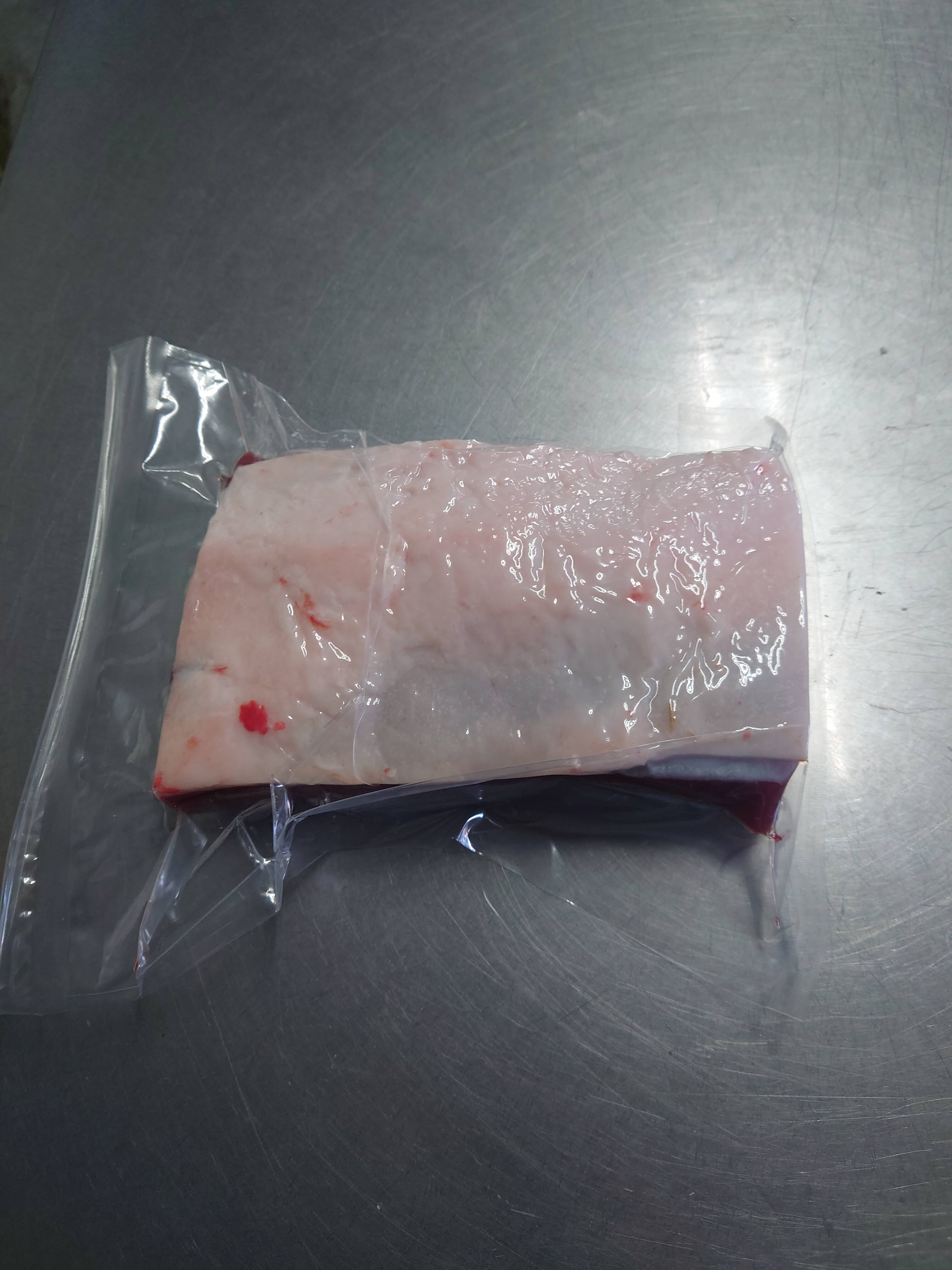 仔鹿（エゾシカ）サーロイン570g お試し価格 数量限定：北海道産の鹿肉｜食べチョク｜産地直送(産直)お取り寄せ通販 - 農家・漁師から旬の食材を直送