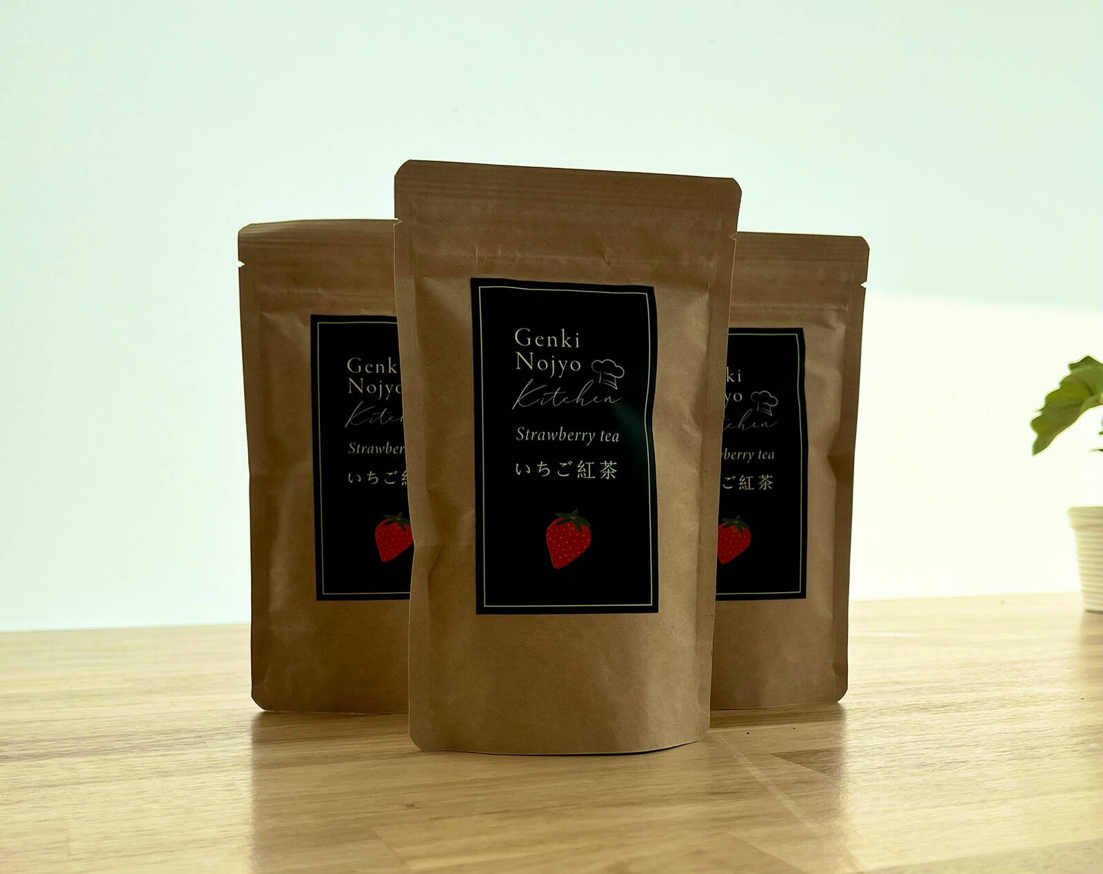 【3袋商品】いちご紅茶 2g×24パック：埼玉県産の加工品｜食べチョク｜産地直送(産直)お取り寄せ通販 - 農家・漁師から旬の食材を直送