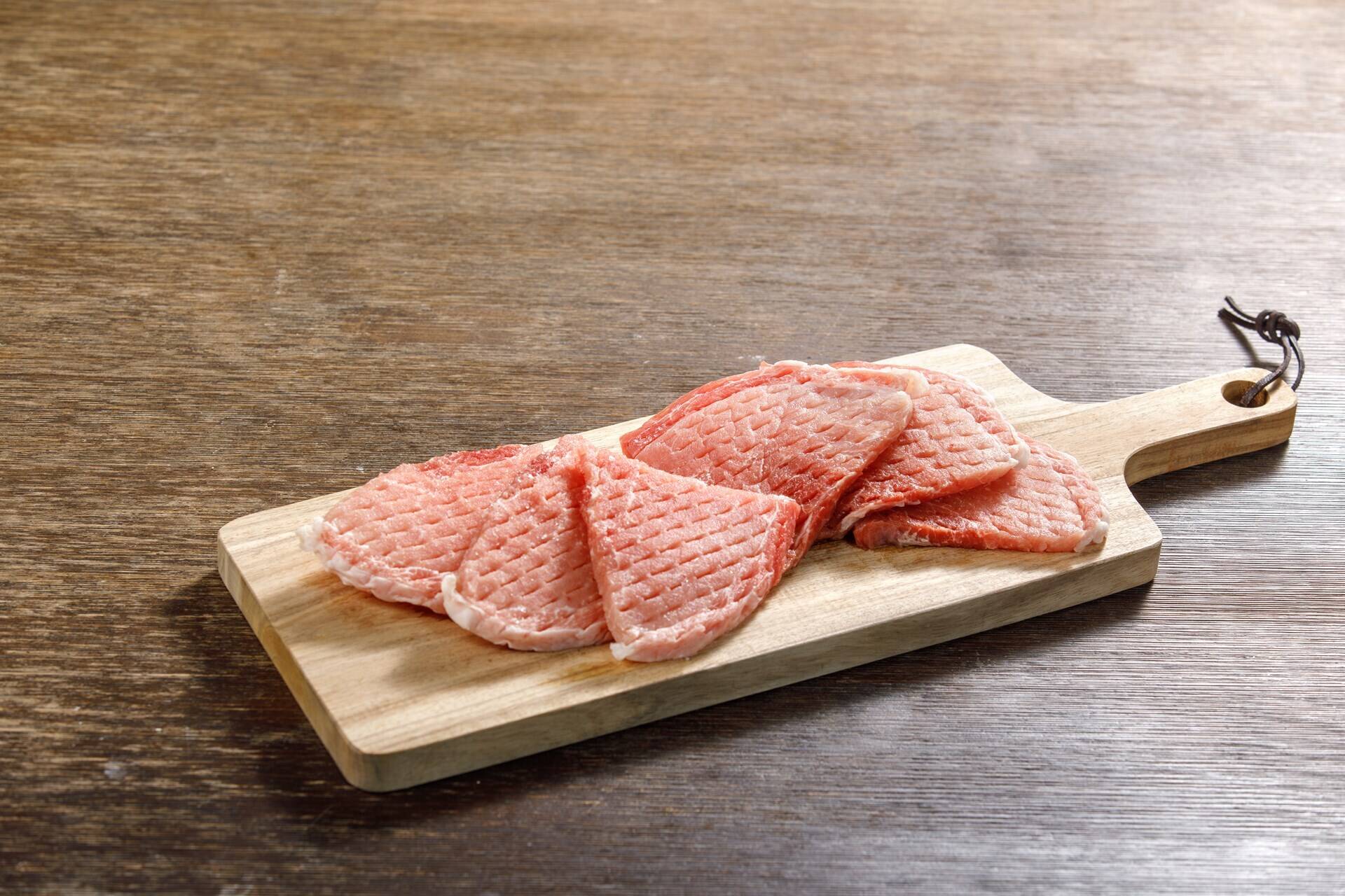 【期間限定10％off】【萩むつみ豚モモとんかつ用】 1.5Kg（300g×5p）〈1パックあたり564.2円〉：山口県産の三元豚｜食べチョク｜産地直送(産直)お取り寄せ通販 - 農家・漁師 ...