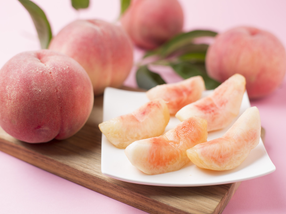 福島定番 あかつき 福島県伊達市産 3kg(9～11玉)：福島県産のあかつき｜食べチョク｜産地直送(産直)お取り寄せ通販 - 農家・漁師から旬の食材を直送