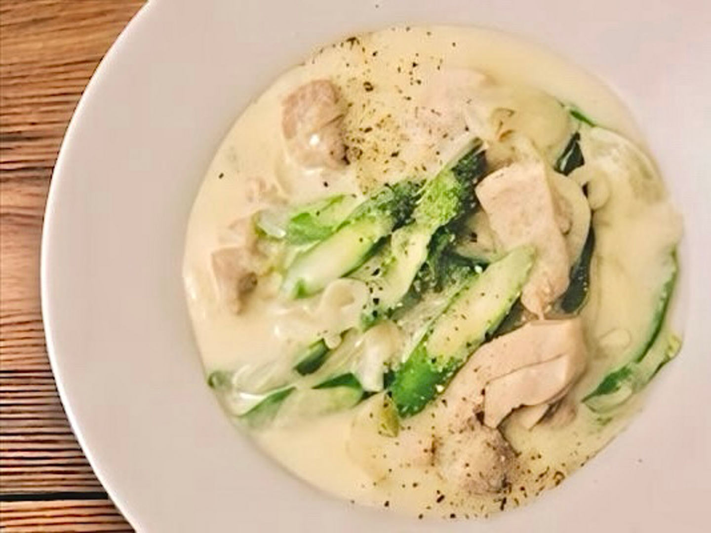 【北海道 上富良野産】春が旬!の極太グリーンアスパラガス 3L 500g【春芽】 通販サイト年間3000件以上販売👑 しまねずみファームのフラノラルム：北海道産のその他アスパラガス｜食べチョク ...