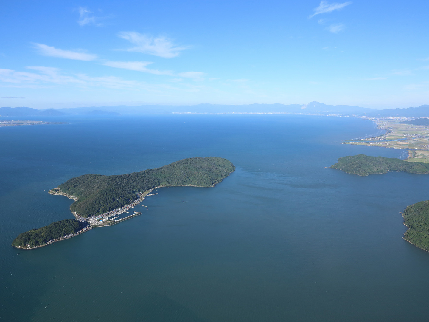 【琵琶湖の至宝】琵琶鱒/ビワマス/淡水鱒の最上美味/最大サイズ/2.5kg～3.0kg/1匹【生】【冷蔵】【水揚げ発送】：鳥取県産の魚介セット｜食べチョク｜産地直送(産直)お取り寄せ通販 ...