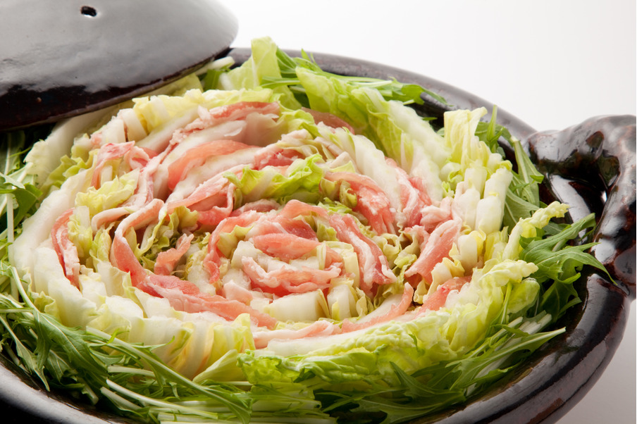 白だしで簡単しょうが鍋 鍋もののレシピ・作り方｜食べチョク｜産地直送(産直)お取り寄せ通販 - 農家・漁師から旬の食材を直送