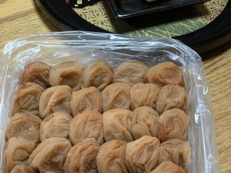 梅農家が作った梅干し 紀州南高梅 400gx2（800g） 2L 白干し梅 無添加：和歌山県産の梅干し｜食べチョク｜産地直送(産直)お取り寄せ通販 - 農家・漁師から旬の食材を直送