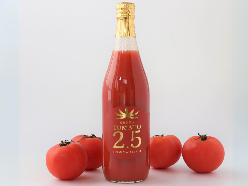 トマトの旨味をギュッと凝縮！熊野薬草園のトマトジュース『TOMATO2.5』(720ml)：三重県産の野菜｜食べチョク｜産地直送(産直)お取り寄せ通販 - 農家・漁師から旬の食材を直送